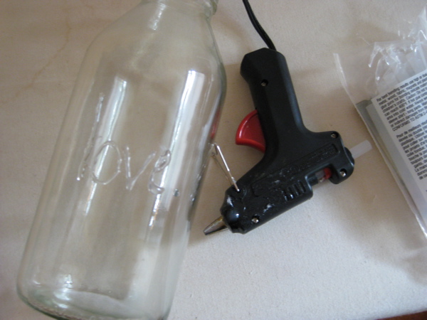 接着するだけなんて、もったいない！グルーガンでかわいいものDIY術 - IZILOOK